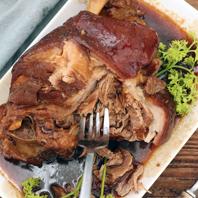 The best ever Pata Tim (Braised Pork Hock) - Foxy Folksy The best ever Pata Tim (Braised Pork Hock) - Foxy Folksy